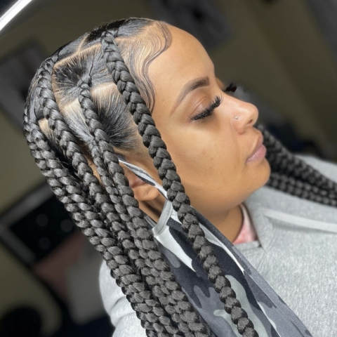 26 Gorgeous Knotless Braids With Curls Styles - Happily Curly